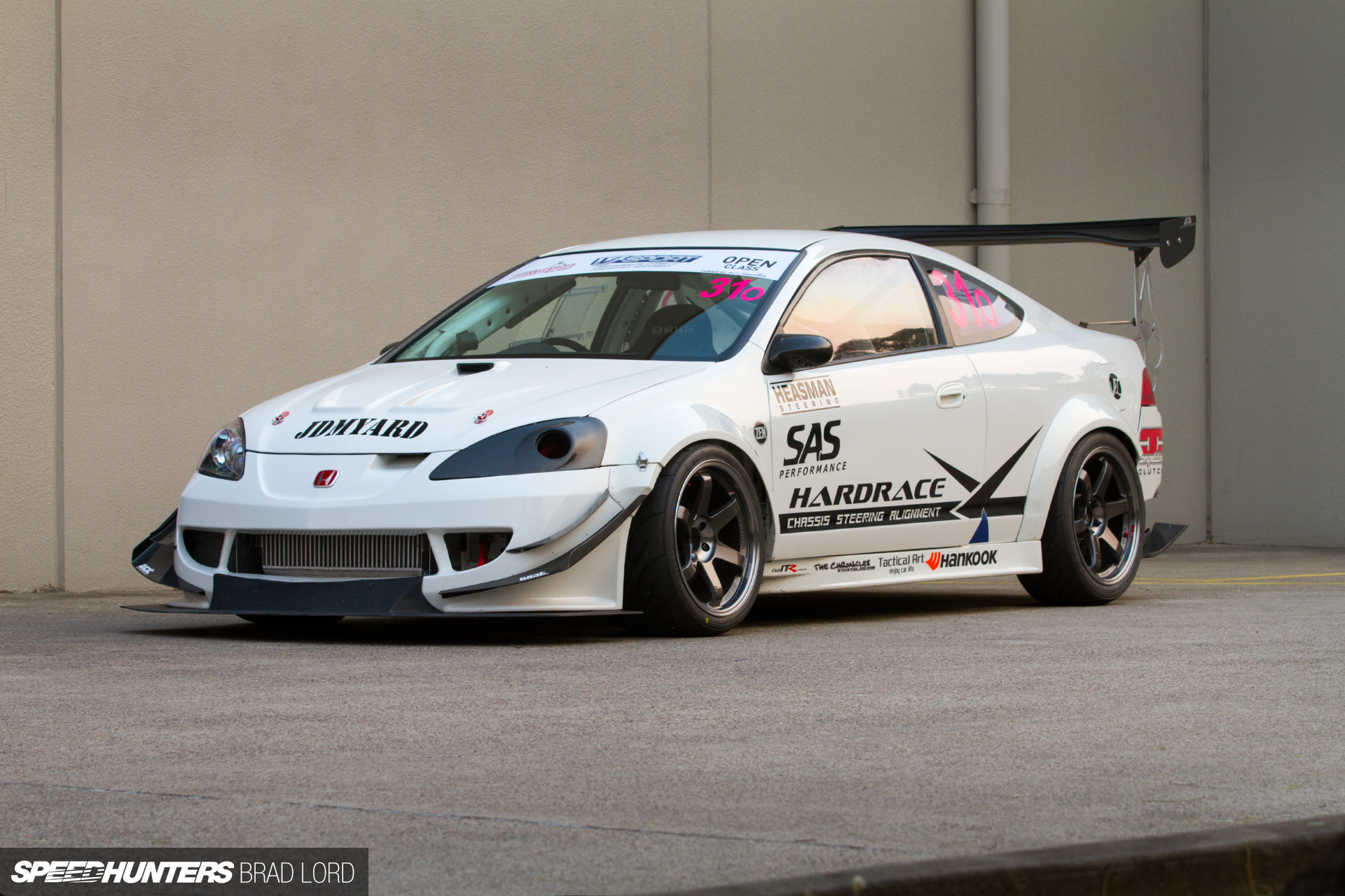 JDMyard DC5R featured on Speedhunters - Zen Garage