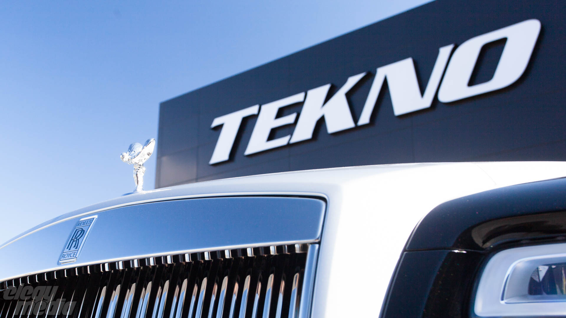 TEKNO Throws Open It's (Massive) Doors! - Zen Garage